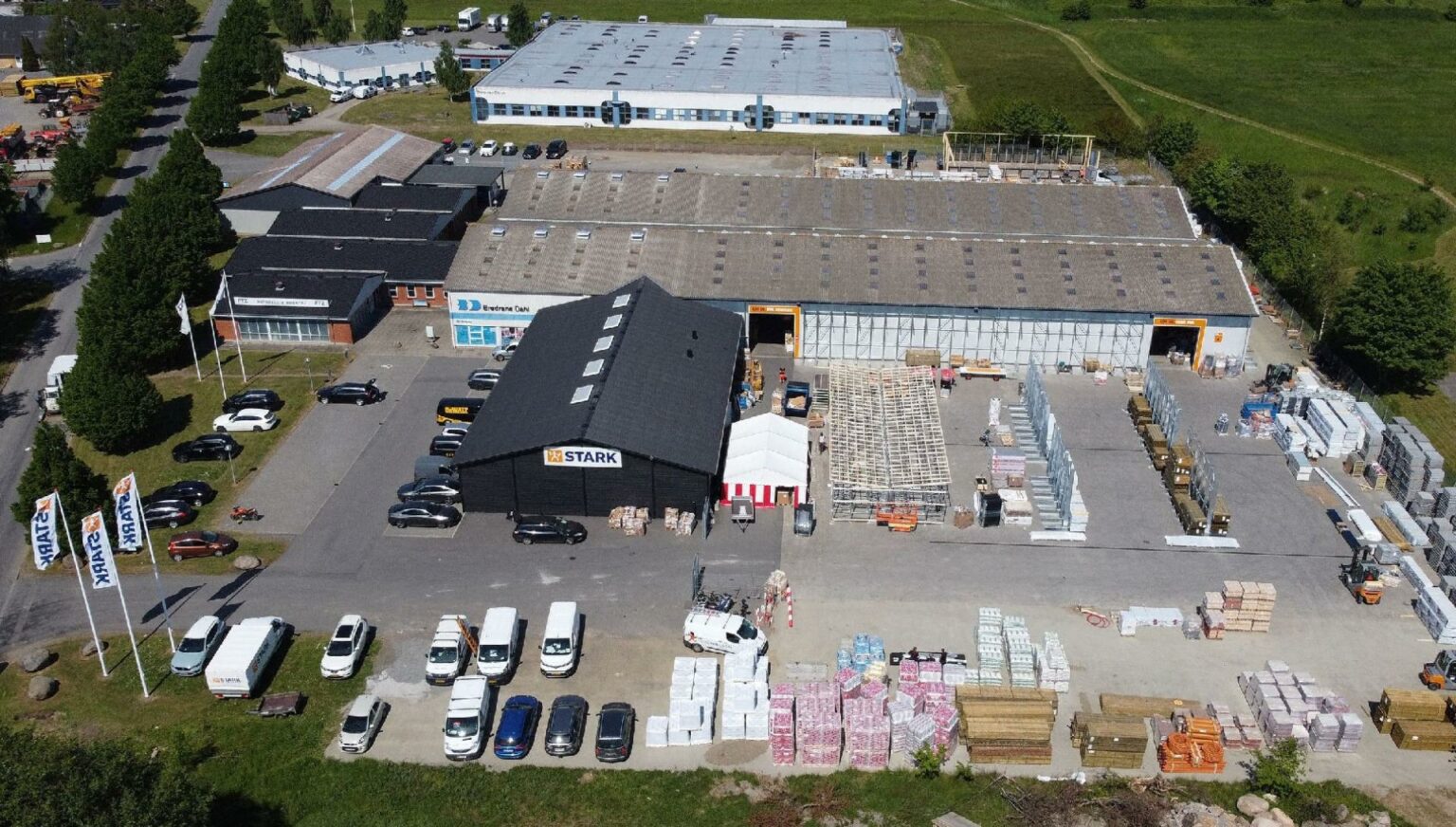 Efter tre gode år: Stark udvider på klippeøen - Dagens Byggeri